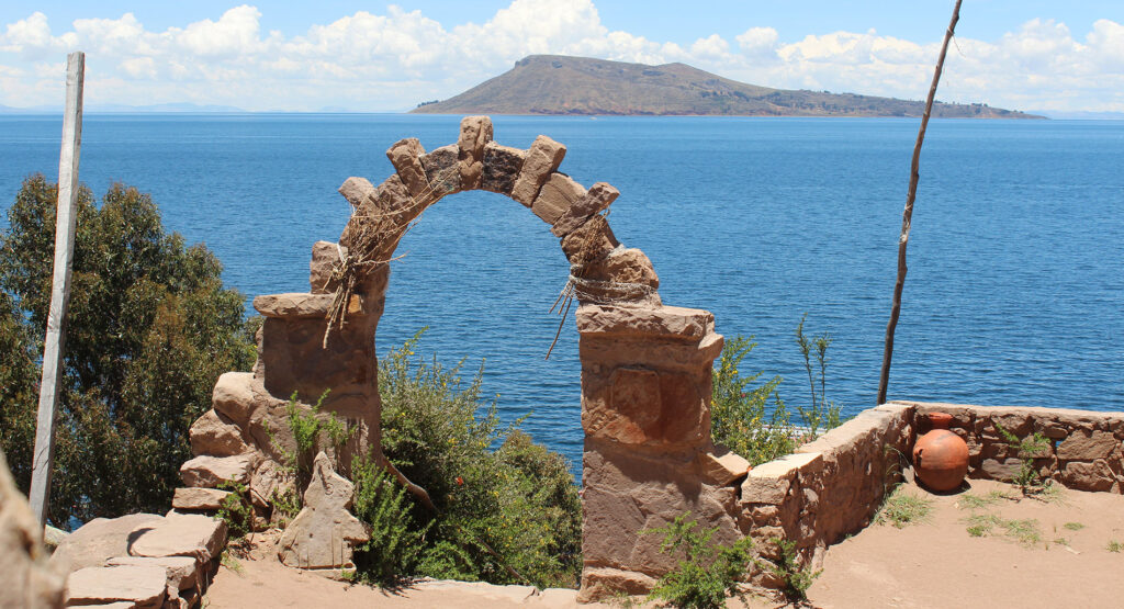 Viajar a Machu Picchu, Lago Titicaca y Líneas de Nazca | Terandes 2026